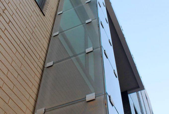 328 West Wisconsin | Bendheim Glass Rainscreen Project