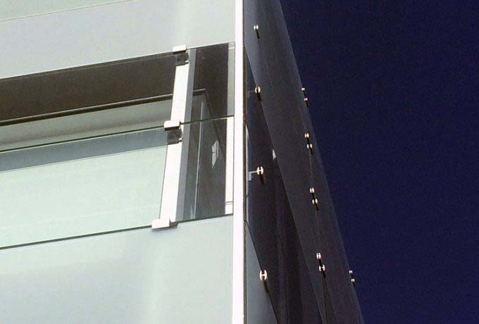 3001 Orchard Parkway | Bendheim Glass Rainscreen Project