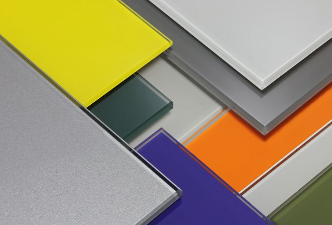 Back-Painted Glass in Ultra-White or Any Color | Bendheim