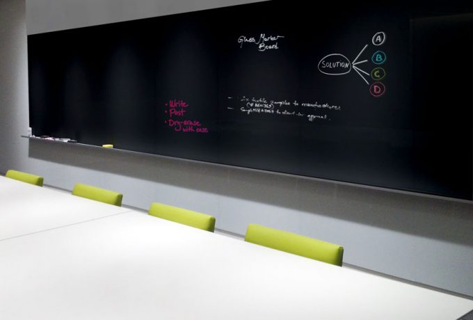 Dry-Erase Glass Marker Board in "Elegant Black" | Bendheim