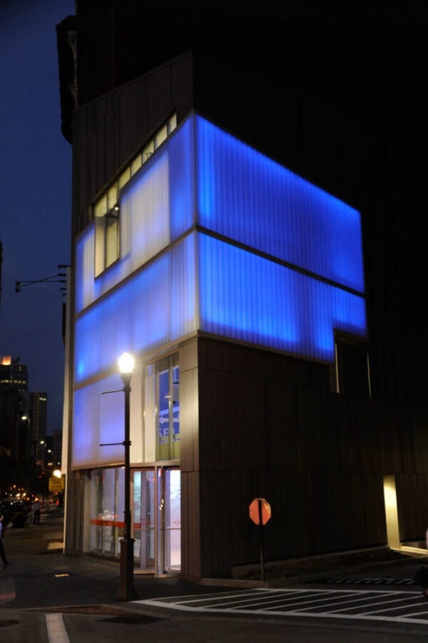 600 Liberty Ave. - PNC Legacy Project | Bendheim Channel Glass Project