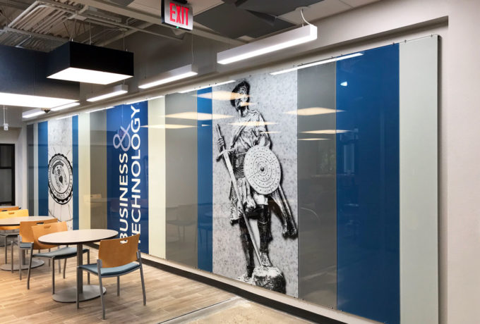 McLennan Community College | Bendheim TurnKey Glass Wall